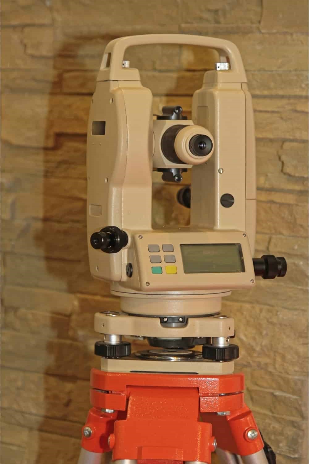 What is the difference between a Total Station and a Theodolite ...